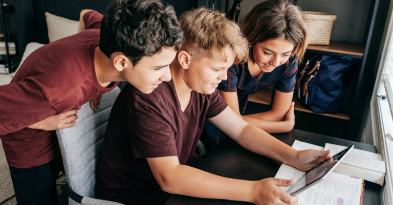 10 Popular Misconceptions about Autism – BridgingApps